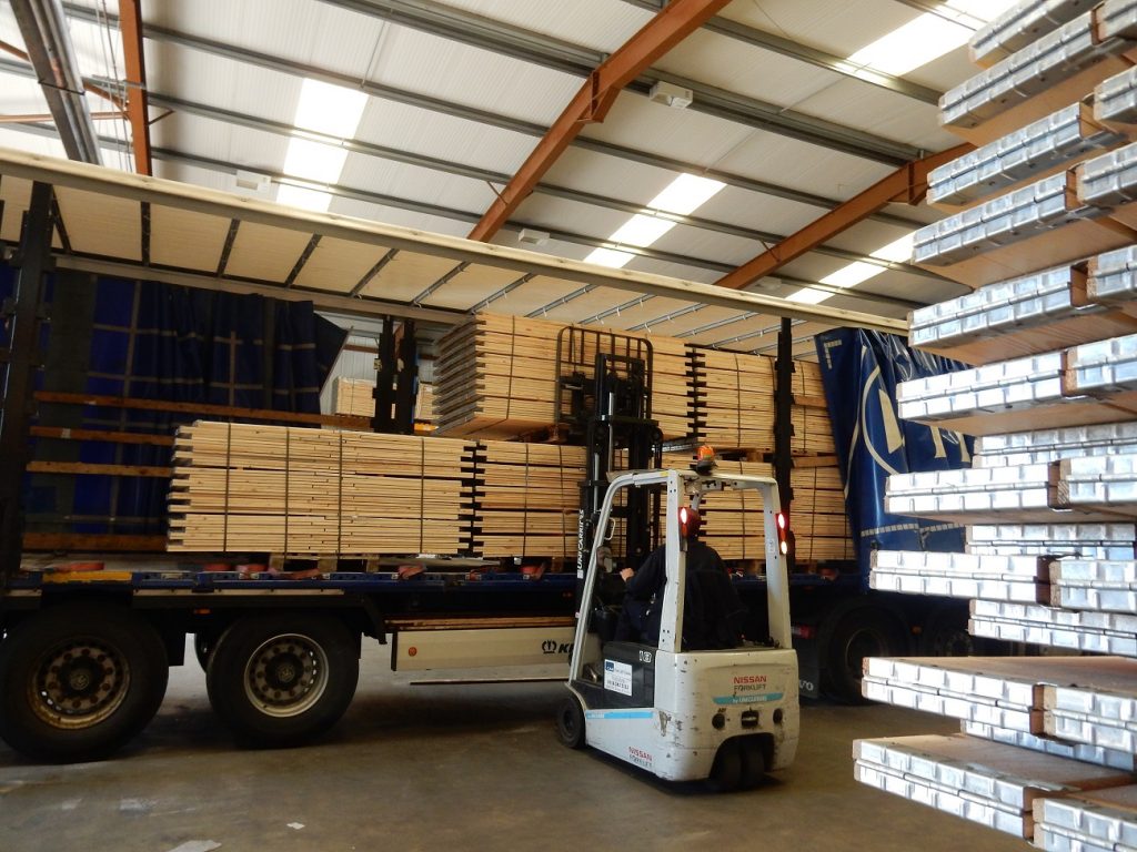Ensuring Clean Pallet Delivery - Galaxy99